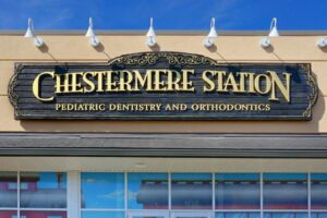 7 Types of Wayfinding Signs for Pediatric Healthcare Spaces | IDS Blog
