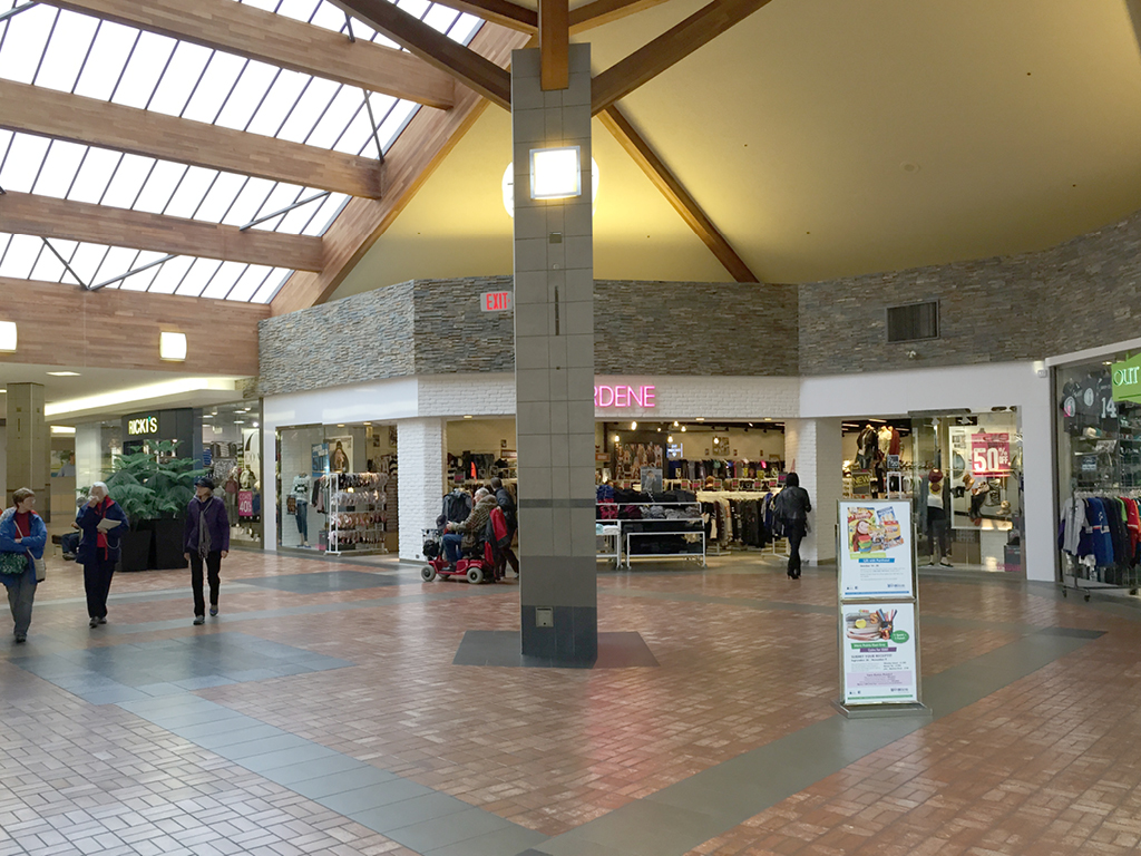 West Coast Sightseeing Tour in a Mall Play Area | IDS Project Gallery